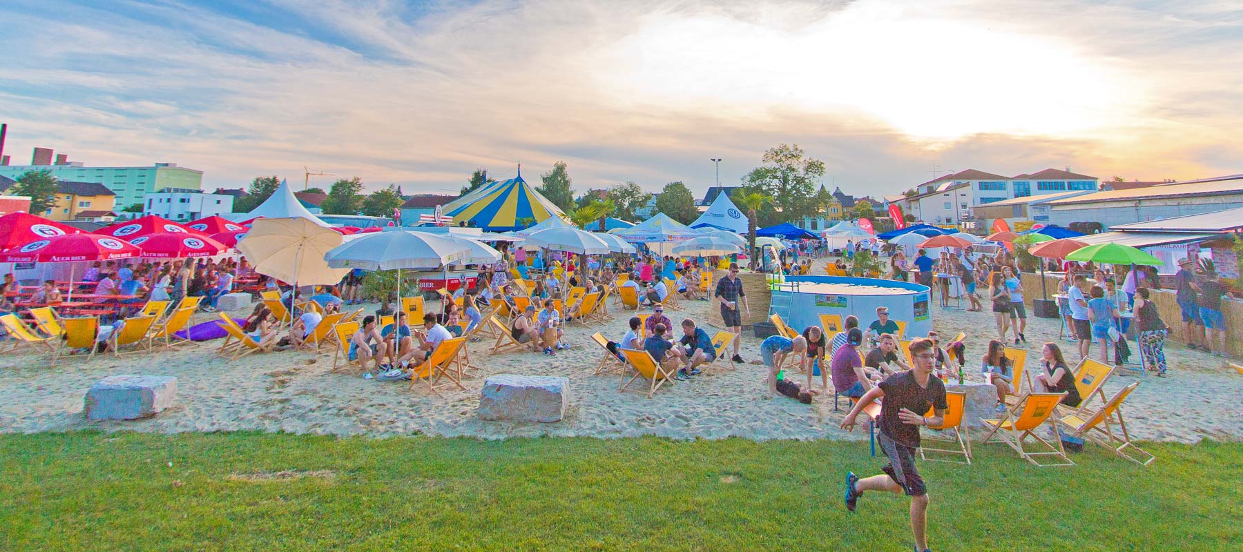 Stadtstrand Mainburg – Wir bringen den Strand in die Stadt
